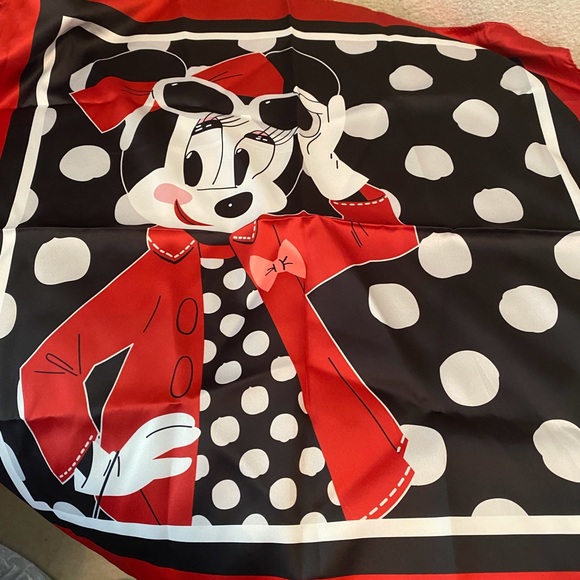 Disney | Accessories | Disney Minnie Mouse Scarf New | Poshmark